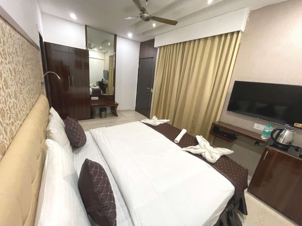 Deluxe Room – Hotel Goa Continental